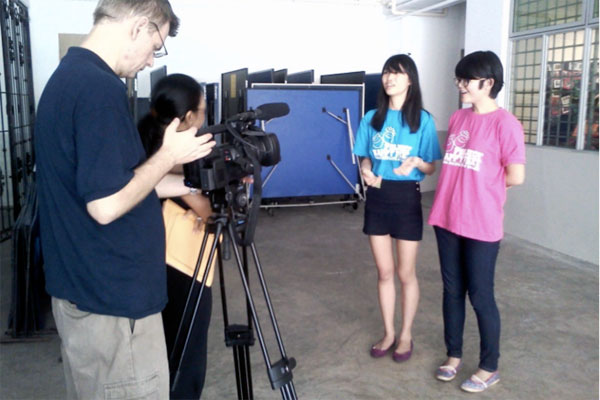 PHF volunteers inspire chaNgE.PACER Council students – Project Happy Feet